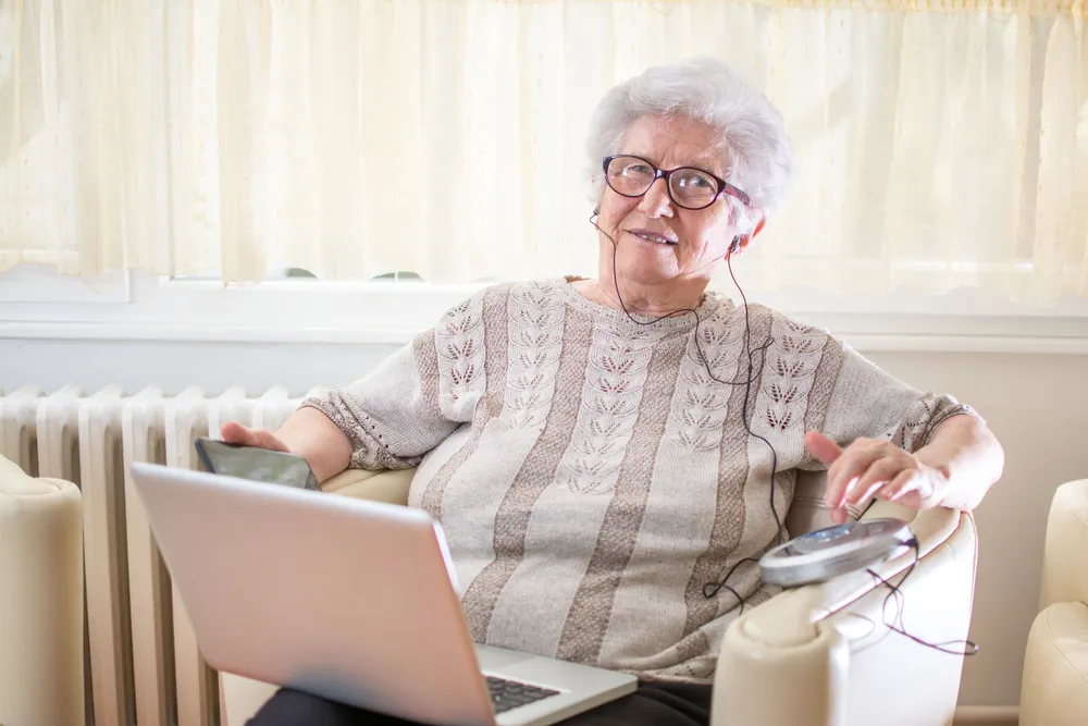Tech and Digital Literacy Programs For Seniors – DynamicLifestyleGuru