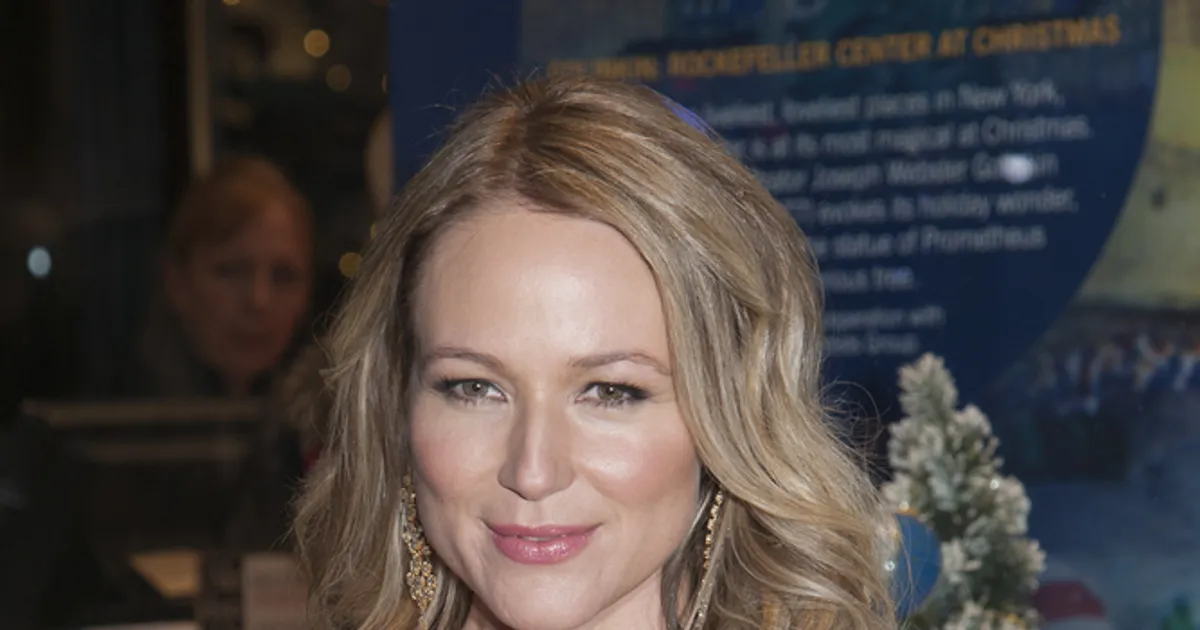 Jewel Talks About Being Homeless, Almost Dying - Fame10