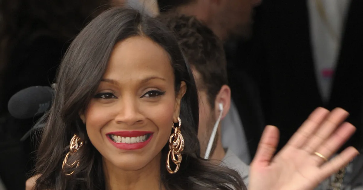 Zoe Saldana Replaces Kate Moss As New Face Of Stuart Weitzman - Fame10