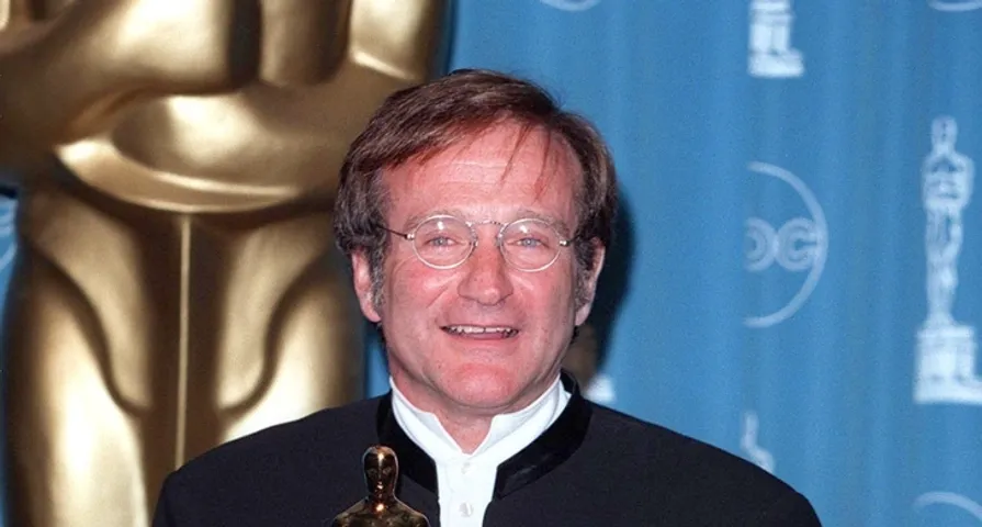 Robin Williams' 9 Best Performances - Fame10