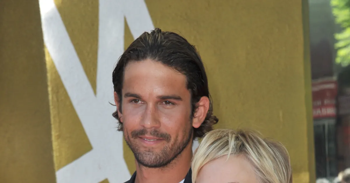 Kaley Cuoco and Ryan Sweeting Split After 21 Months Of Marriage - Fame10