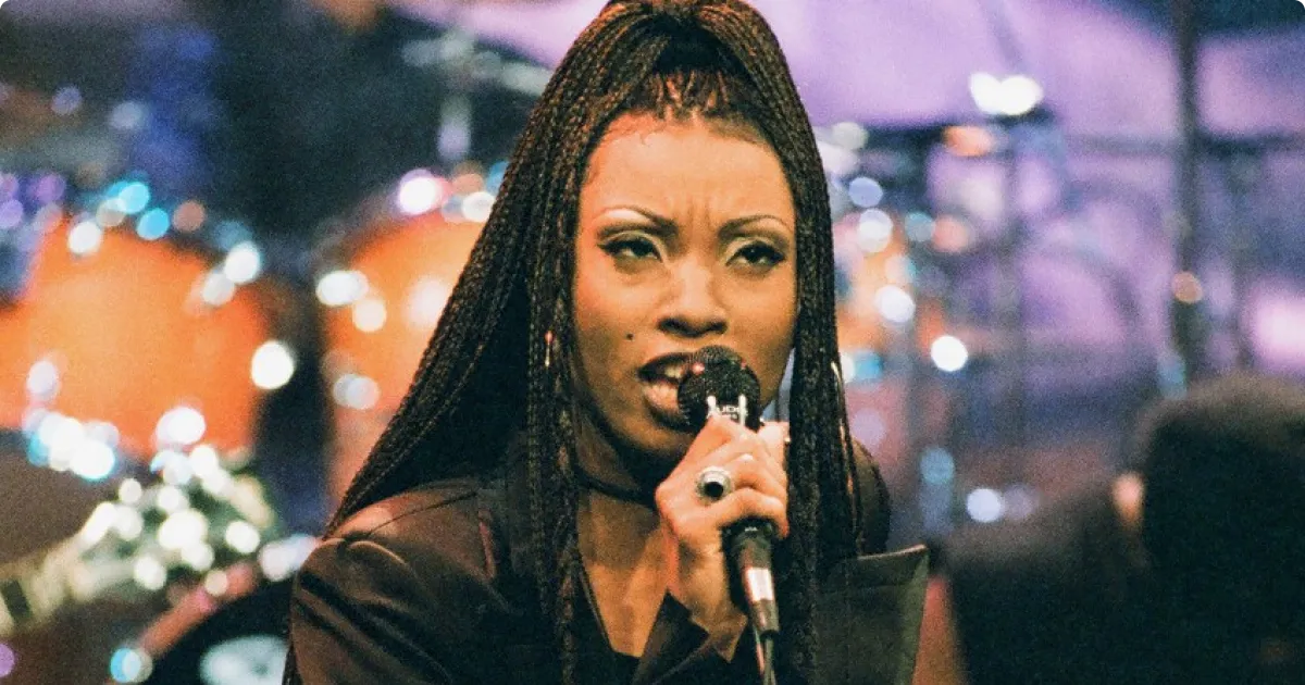 Brownstone Singer Charmayne Maxwell Dead After Freak Accident - Fame10