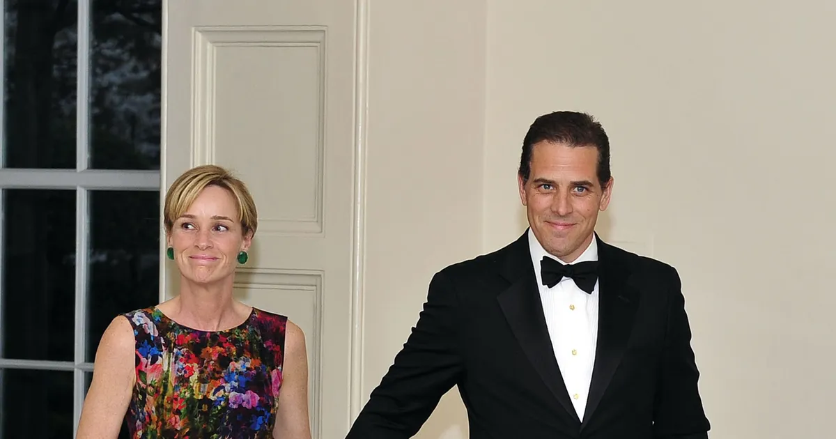 Ashley Madison Hack: 8 Celebrities Accused Of Cheating - Fame10