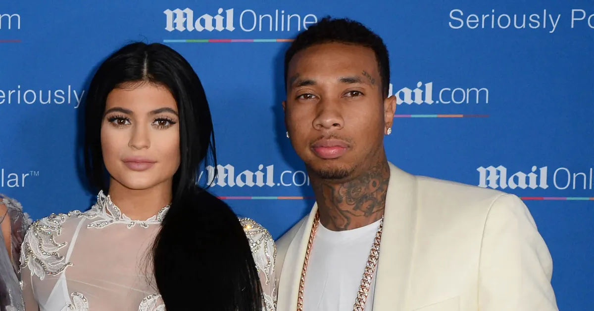 9 Reasons Kylie Jenner Should Break Up With Tyga - Fame10