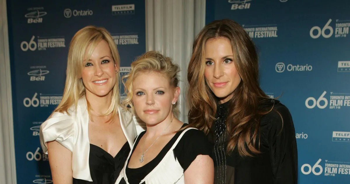 10 Celebrities Whose Fans Turned on Them - Fame10