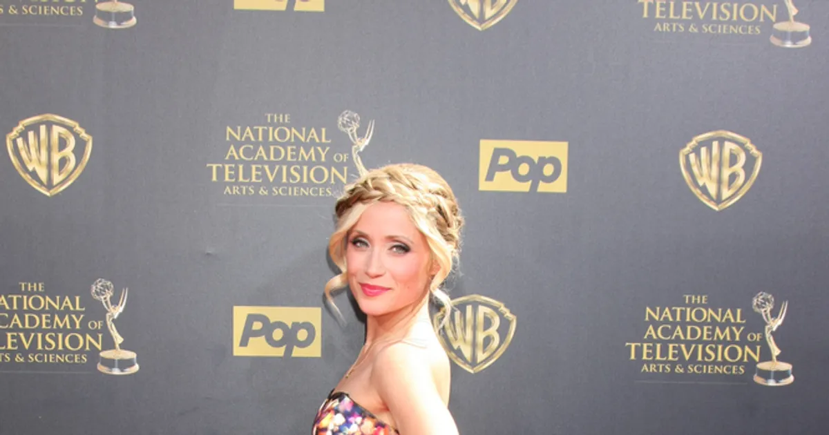 11 Hottest Female Soap Opera Stars - Fame10