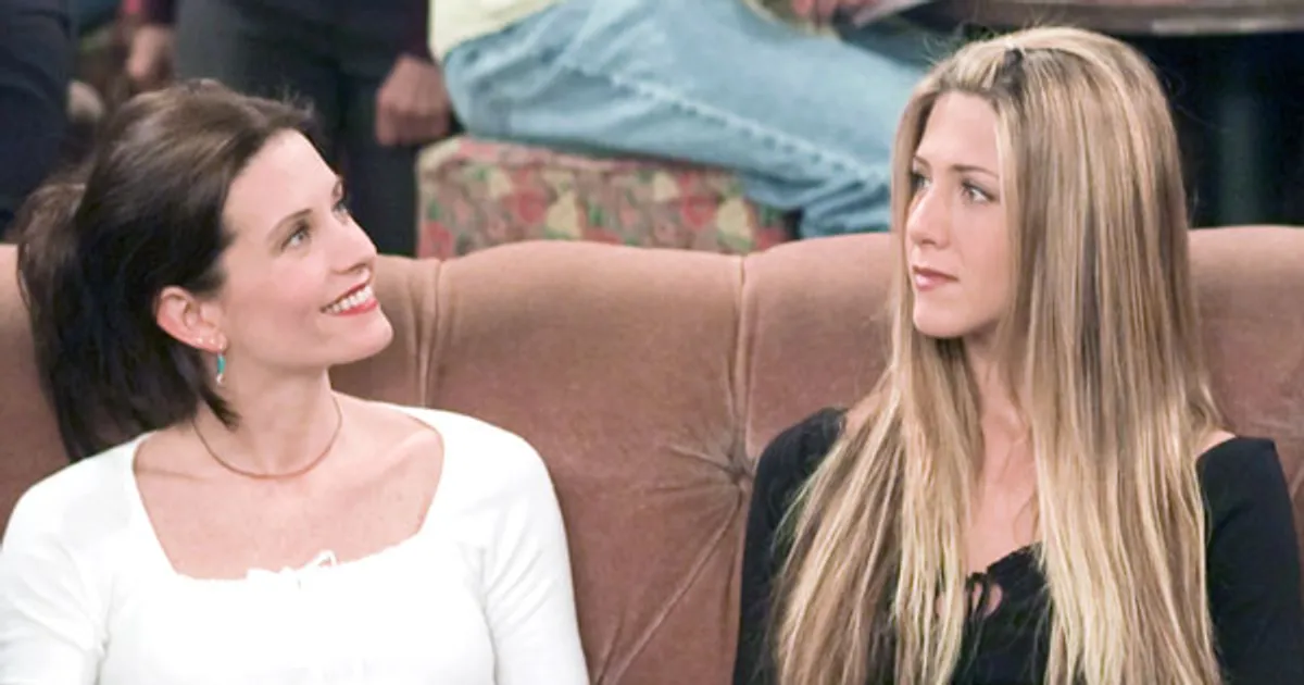 Friends: 10 Best Rachel And Monica Moments - Fame10