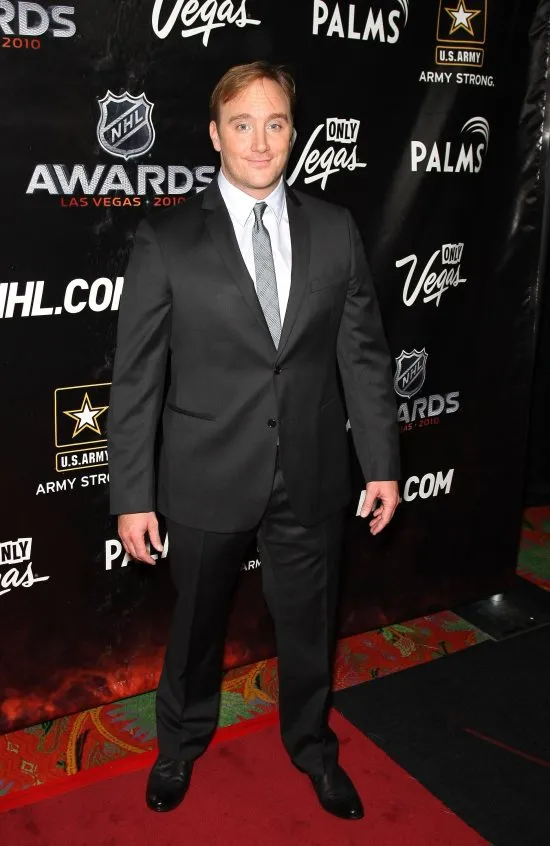 Cast Of "Go": How Much Are They Worth Now? - Fame10