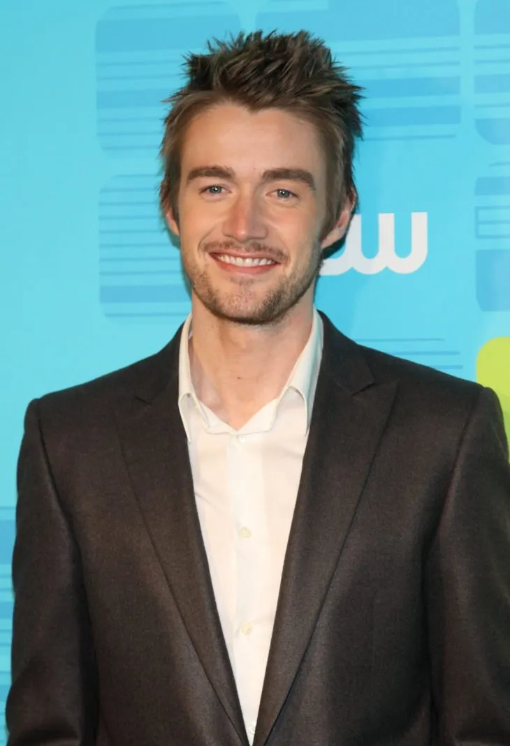 Things You Might Not Know About OTH Star Robert Buckley - Fame10