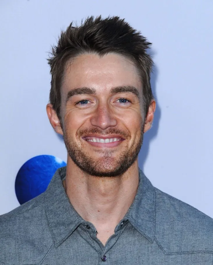 Things You Might Not Know About OTH Star Robert Buckley - Fame10