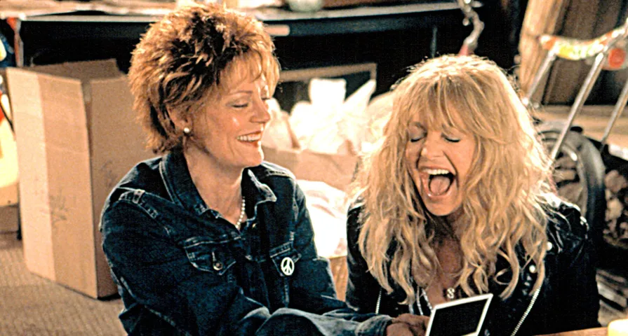 7 Funniest Female Duos Of All Time - Fame10