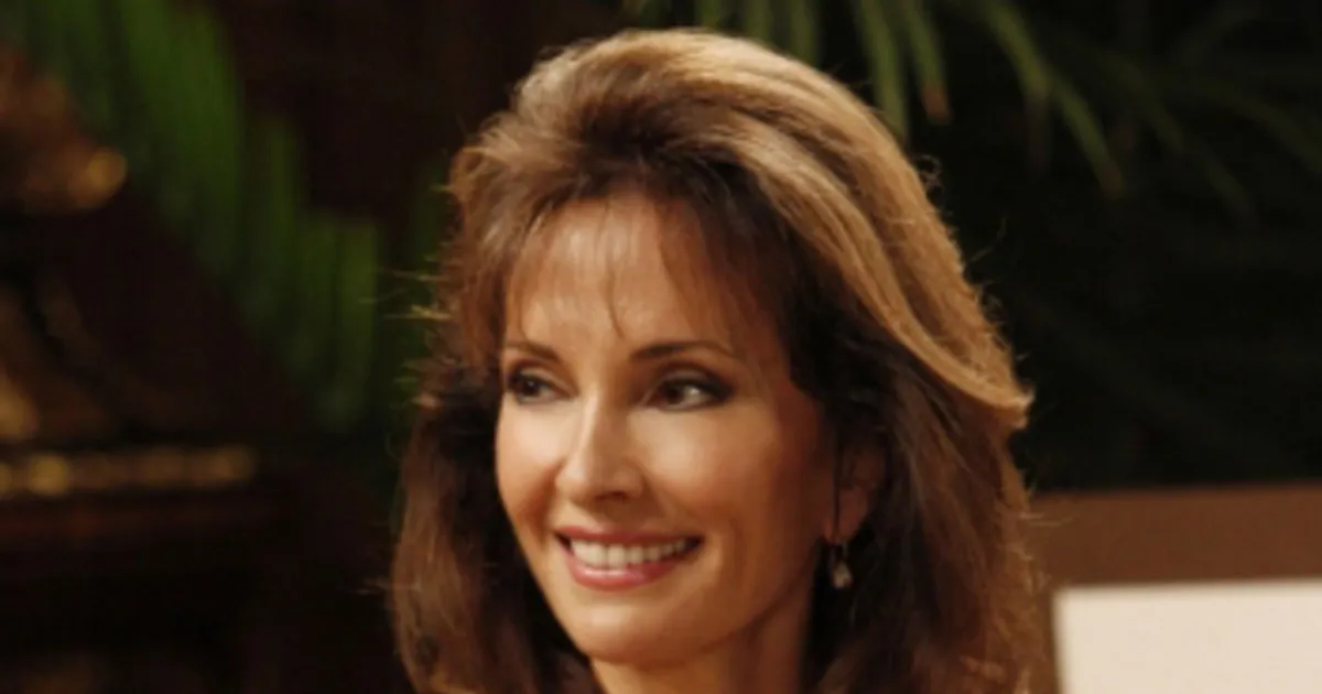 8 Unforgettable Female Characters From '80s Soap Operas - Fame10