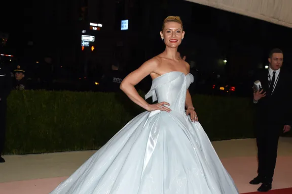 Most Iconic Red Carpet Dresses Of 2018 - Fame10