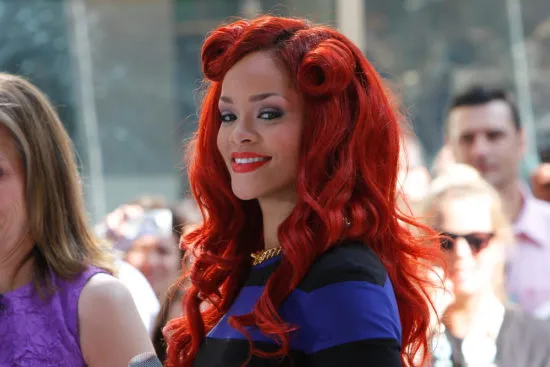 The 7 Most Outrageous Celebrity Wigs - Fame10