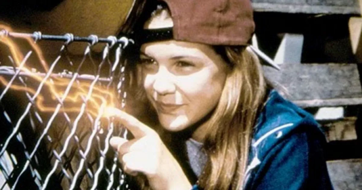 9 Things You Didn’t Know About The Secret World Of Alex Mack - Fame10