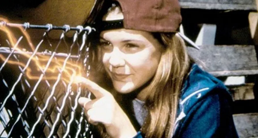 9 Things You Didn’t Know About The Secret World Of Alex Mack - Fame10
