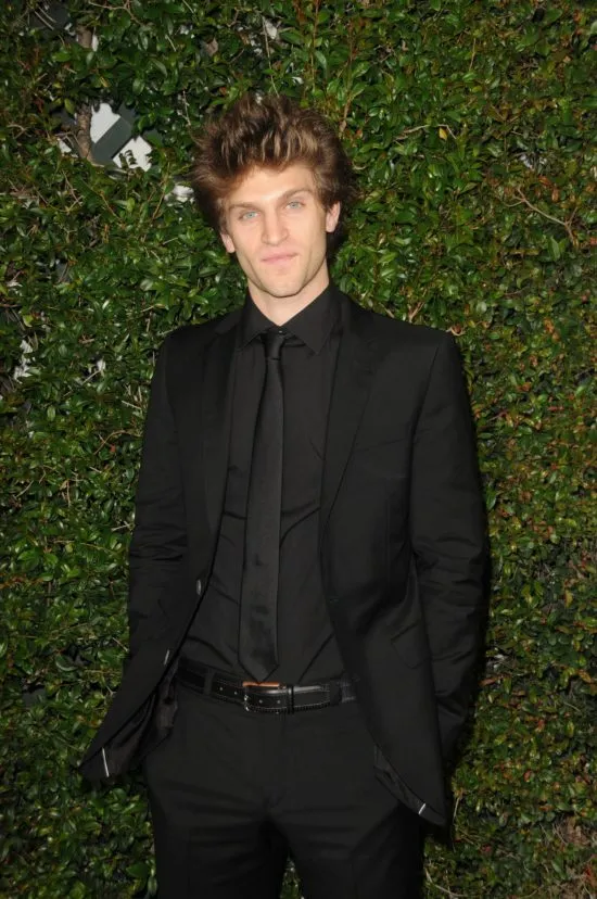 TV Characters Who Were Recast After The Pilot Episode - Fame10