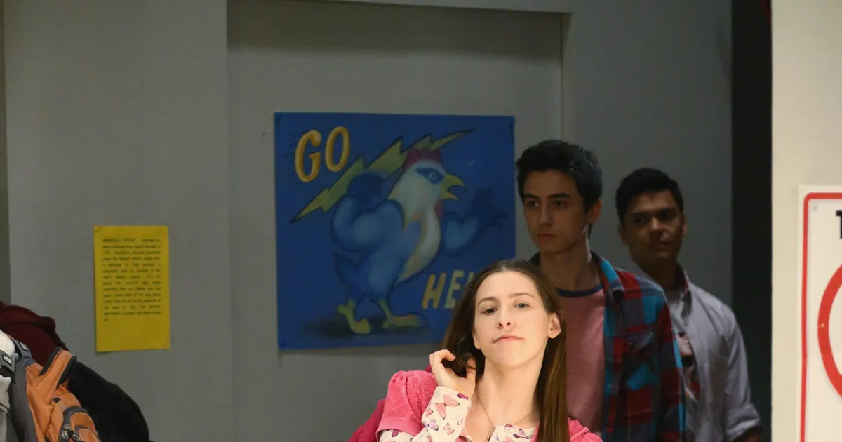 'The Middle' Spin-Off About Sue Heck Is In The Works - Fame10