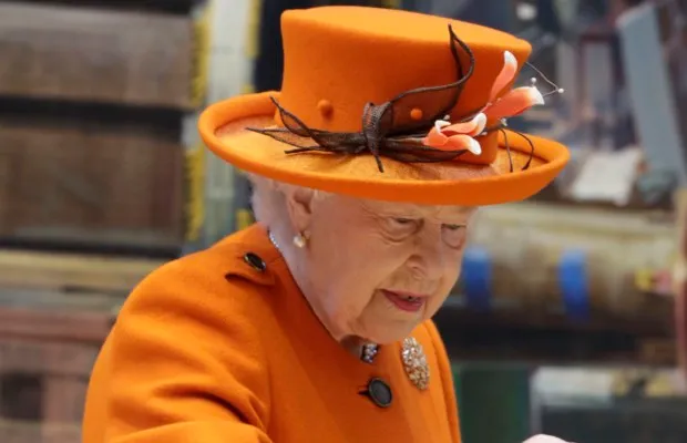 Queen Elizabeth II Shared Her First Instagram Post - Fame10