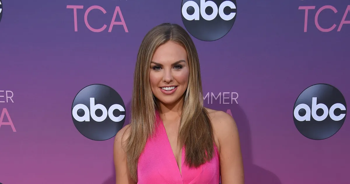 Dancing With The Stars 2019: Full Cast For Season 28 (With Pics) - Fame10