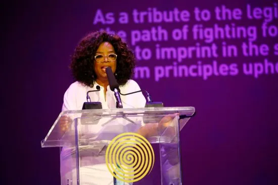 Powerful Oprah Winfrey Moments We'll Never Forget - Fame10