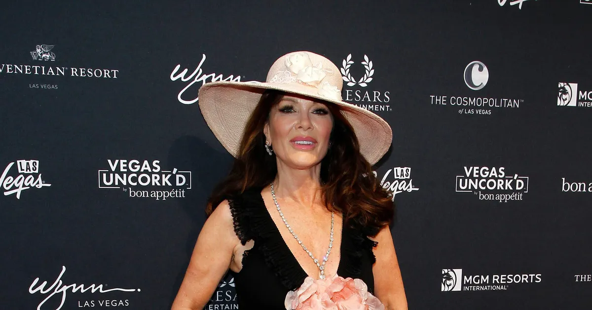 Lisa Vanderpump Breaks Silence After 4 Stars Are Fired From 'Vanderpump ...