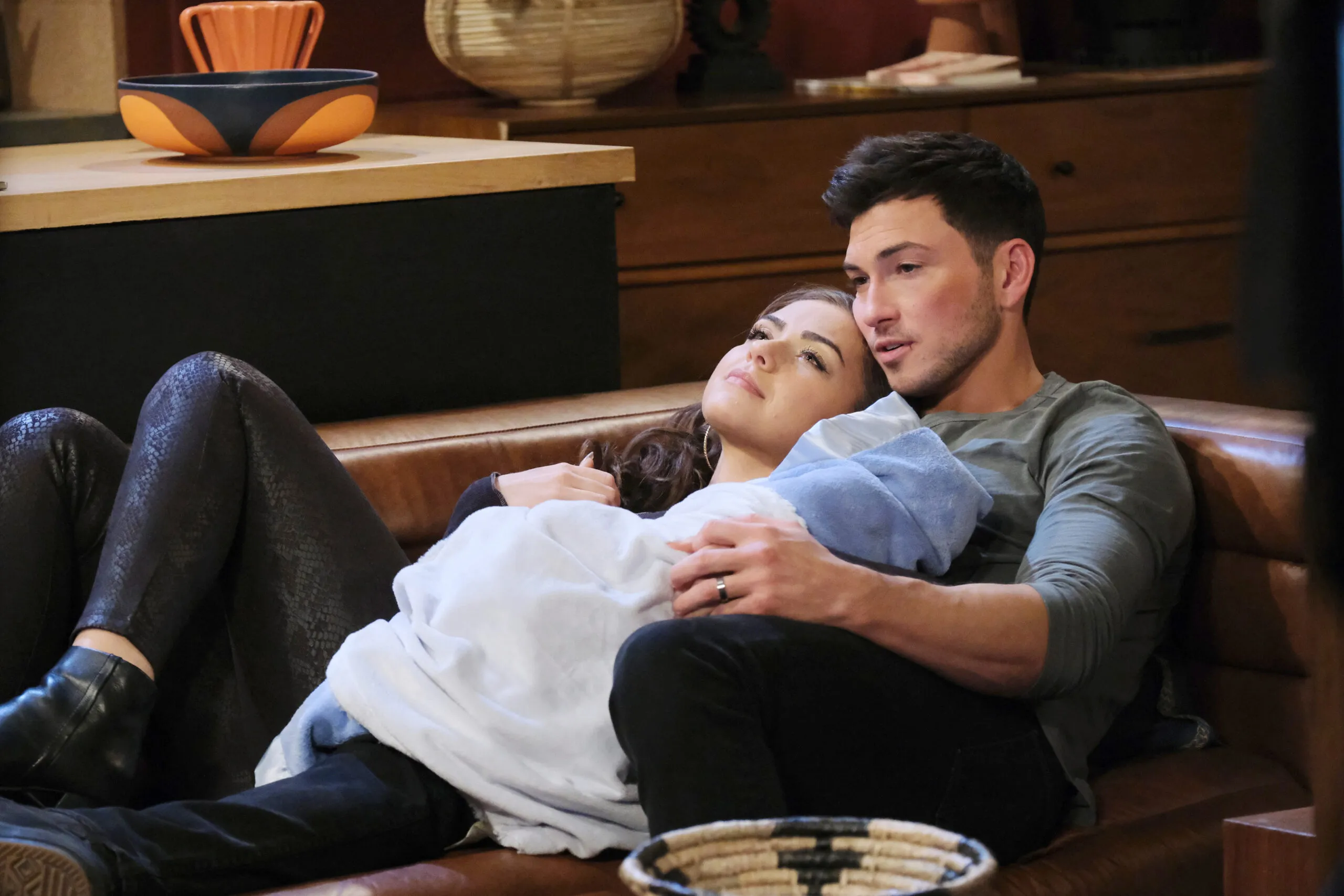 Heroic Soap Opera Moments - Fame10