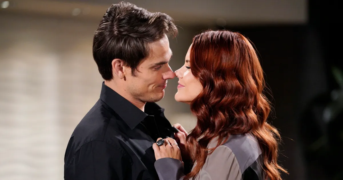 Are Y&R's Courtney Hope And Mark Grossman Dating? - Fame10