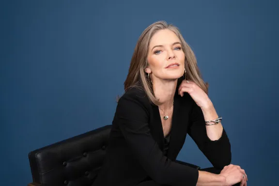 15 Backup Singers Who Made It Big - Fame10